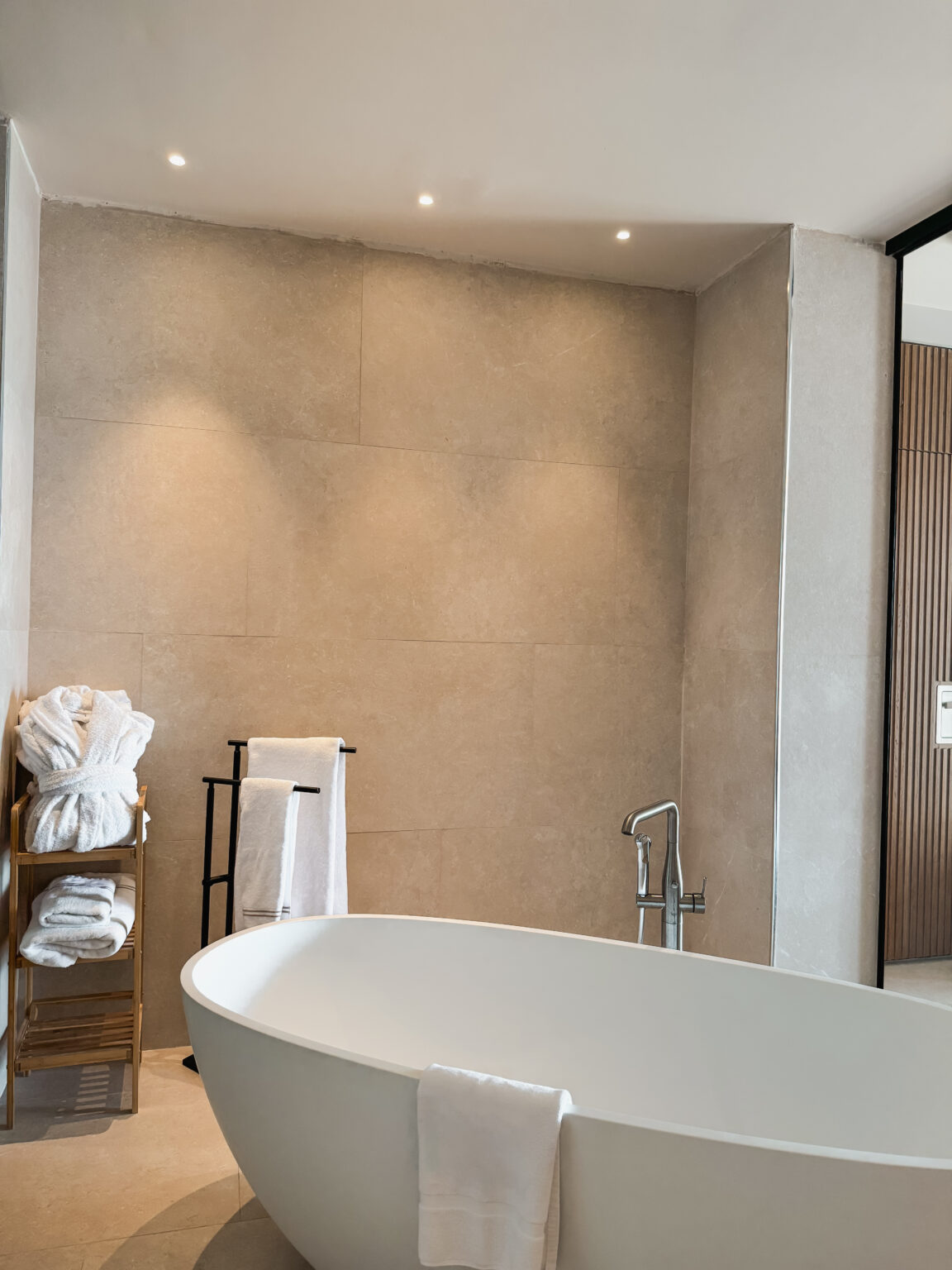 King Suite - Drymades Inn Resort