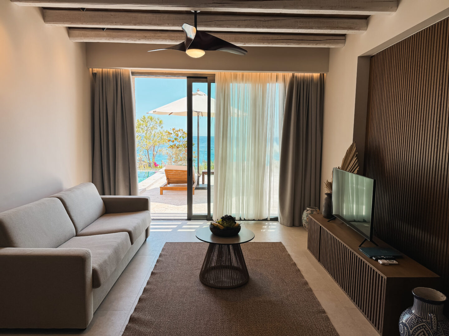 King Suite - Drymades Inn Resort